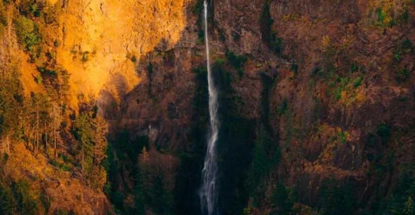 Portland: Columbia Gorge Waterfalls Scenic Air Tour - Key Points