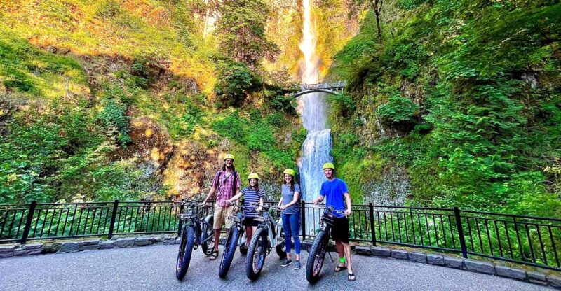 Portland: E-Bike Tour at Multnomah Falls - Reaching Multnomah Falls and Beyond
