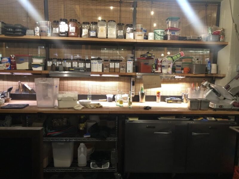 Portland: Secret Food Tour with Local Guide - The Guide: Knowledgeable and Charismatic