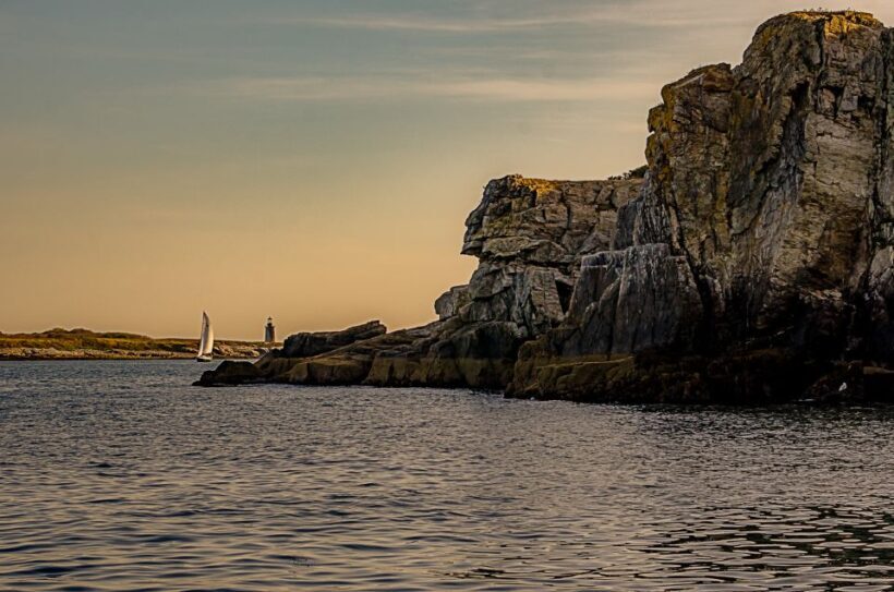 Portland: Sunset Lighthouse Cruise in Casco Bay with Drinks - Key Points