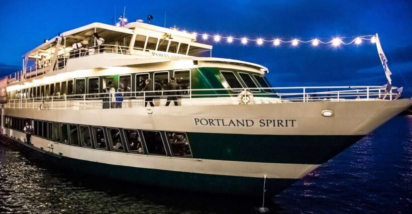 Portland: Willamette River 2.5-hour Dinner Cruise - A Detailed Look at the Portland Willamette River Dinner Cruise
