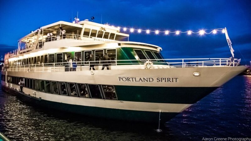 Portland: Willamette River 2.5-hour Dinner Cruise - The Food and Beverage Aspects