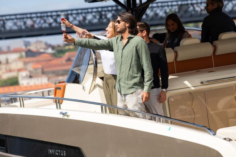 Porto: 2h Private Luxury Yacht in the Douro - Discovering Porto from the Water: A Detailed Look