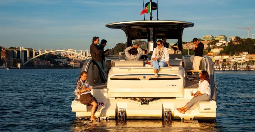 Porto: 2h SUNSET Private Luxury Yacht in the Douro - An In-Depth Look at the Porto Sunset Yacht Tour