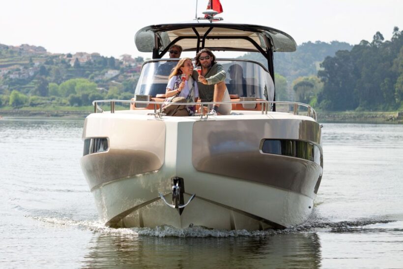 Porto: 2h SUNSET Private Luxury Yacht in the Douro - FAQ