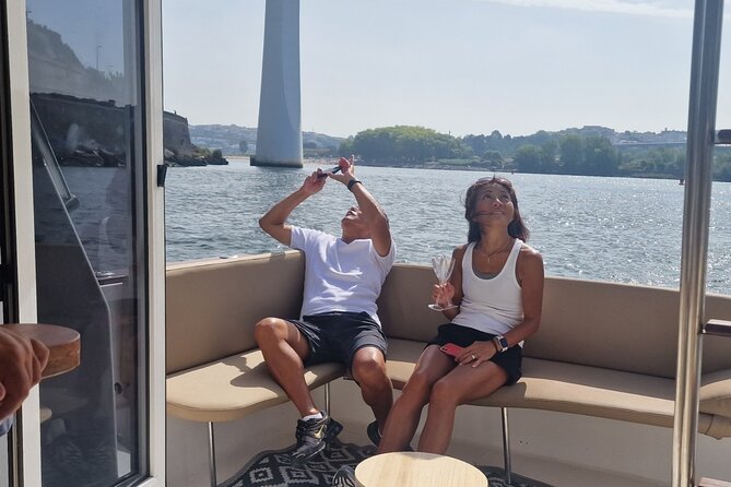 Porto: 6 Bridges Cruise With Sunset Option - Accessibility and Special Considerations