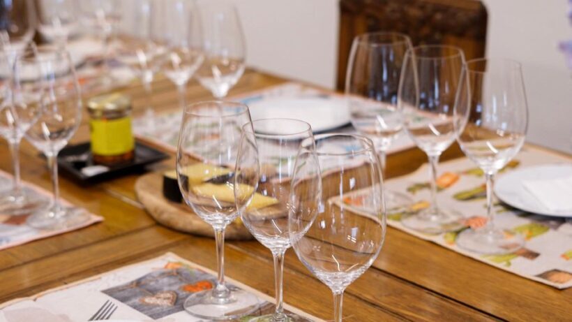 Porto: Cheese and Port Wine Tasting in a Unique Place - An In-Depth Look at the Experience