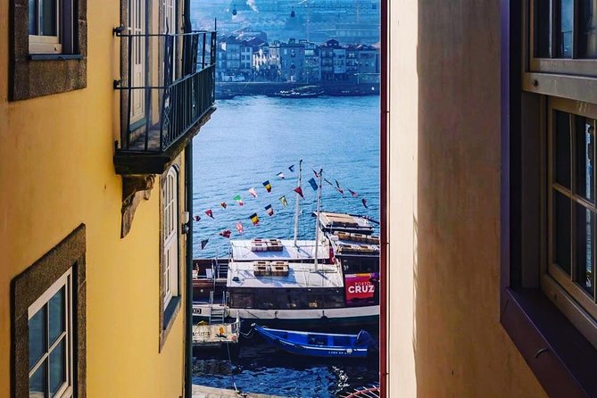 Porto City and Aveiro Private Tour From Lisbon - Tour Accessibility and COVID-19 Adjustments