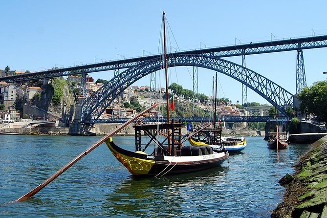 Porto City Tour Full Day: River Cruise, Wine Cellars & Lunch - Meeting Information