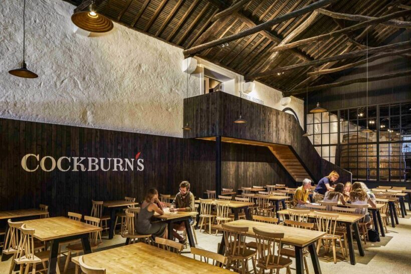 Porto: Cockburns Port Lodge Tour and Tasting - An In-Depth Look at the Cockburns Port Lodge Experience