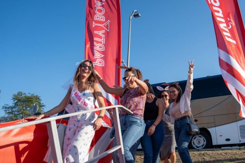 Porto: Douro River Party Boat with Sunset Option & 6 Bridges - Key Points
