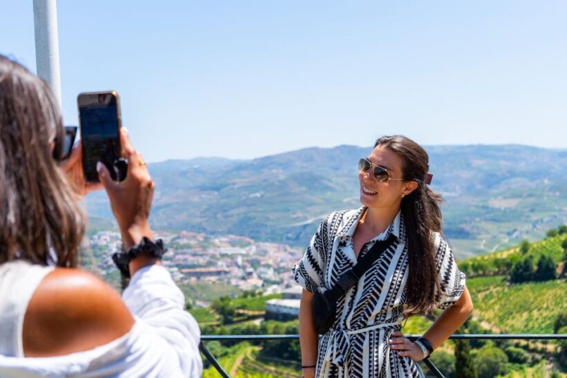 Porto: Douro Valley Tour with Lunch, Boat Cruise & Tastings - Key Points