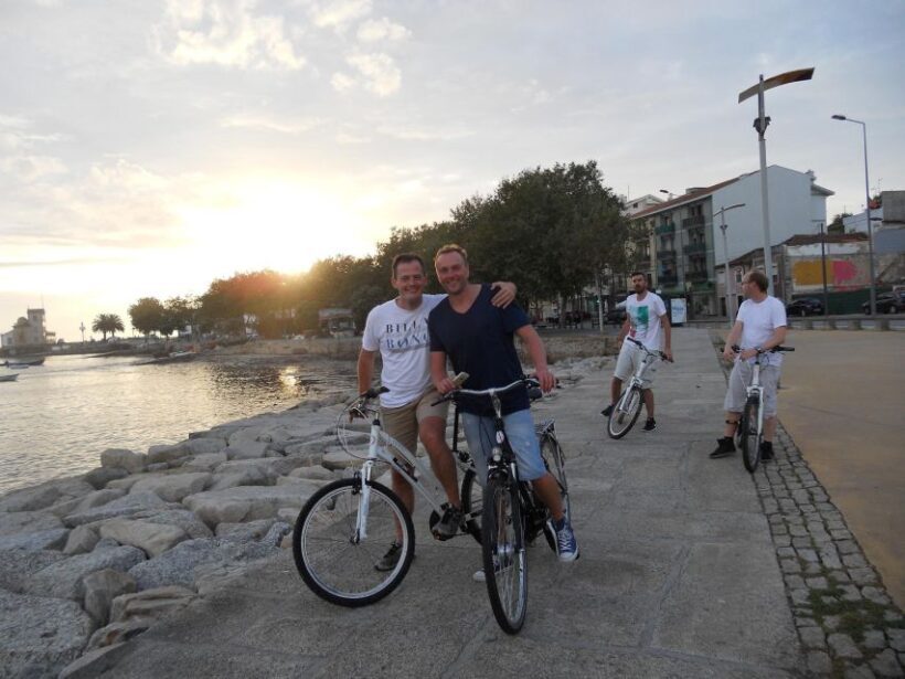 Porto Downtown and Sightseeing Bike Tour - Key Points