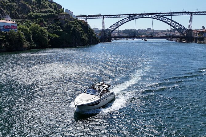 Porto: Exclusive Yacht Tour With Local Wines and Snacks - Getting to the Meeting Point