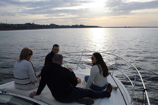 Porto: Exclusive Yacht Tour With Local Wines and Snacks - Making the Most of Your Porto Visit