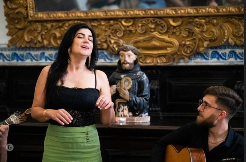 Porto: Fado Show with Guided Tour in a Historic Monastery - What Reviews Tell Us