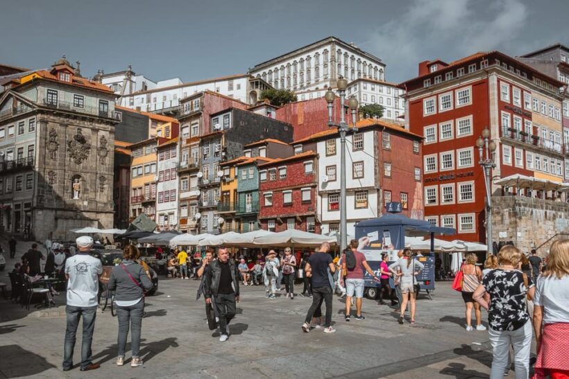 Porto: Flexible Walking Tour in Medieval Area - Key Points