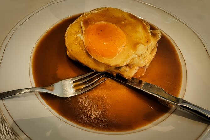 Porto Food Tour: 10 Tastings at 5 Restaurants & Eateries - Guide Interaction and Personalized Experience