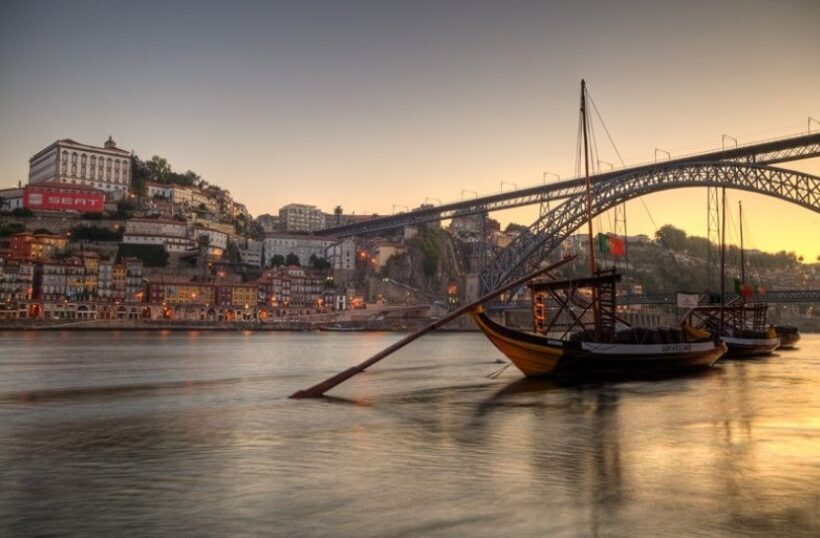 Porto: Full-Day All-Inclusive Private City Sightseeing Tour - Key Points