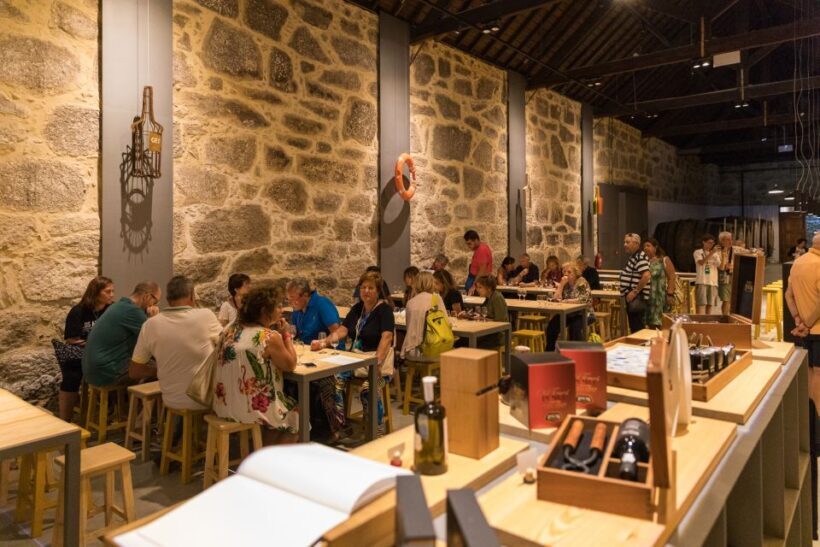 Porto: Guided Tour and Tasting of 3 Port Wines at Poças - A Detailed Look at the Poças Tour