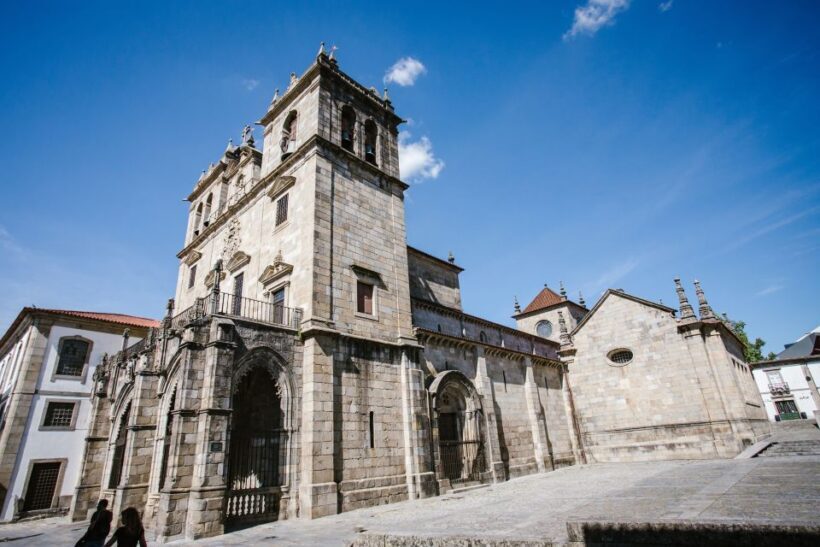 Porto: Guimarães & Braga Tour with Entry Tickets and Lunch - Frequently Asked Questions