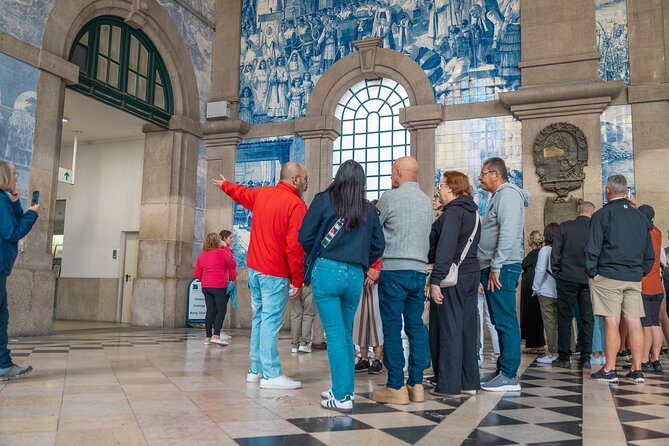 Porto Half-Day Guided Historical Tour With Port Cellar Visit and Tasting - Convenient Transportation and Accessibility