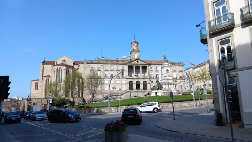 Porto Historic Center: Small Group Walking Tour & Cathedral - Authentic Insights from Past Travelers