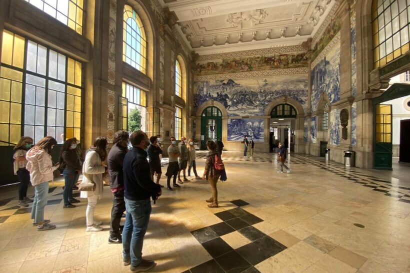 Porto: Historical Center Walking Tour - The Walk and Its Pace