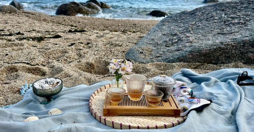Porto: Oceanfront Tea Meditation Experience - Key Points