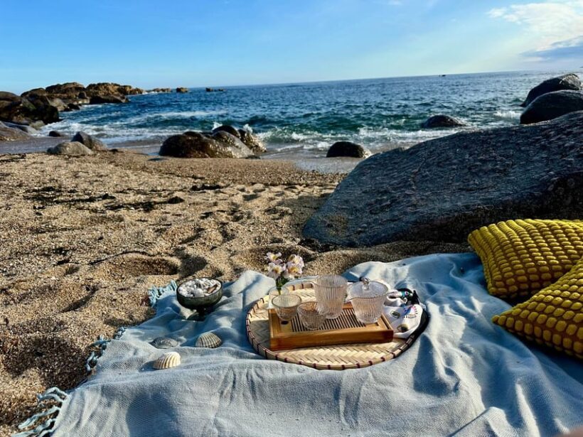 Porto: Oceanfront Tea Meditation Experience - The Sum Up