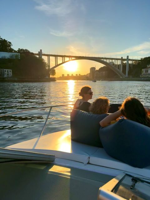 Porto PRIVATE Boat Tour: 6 Bridges, River Mouth & SUNSET - Comfort and Safety on Board