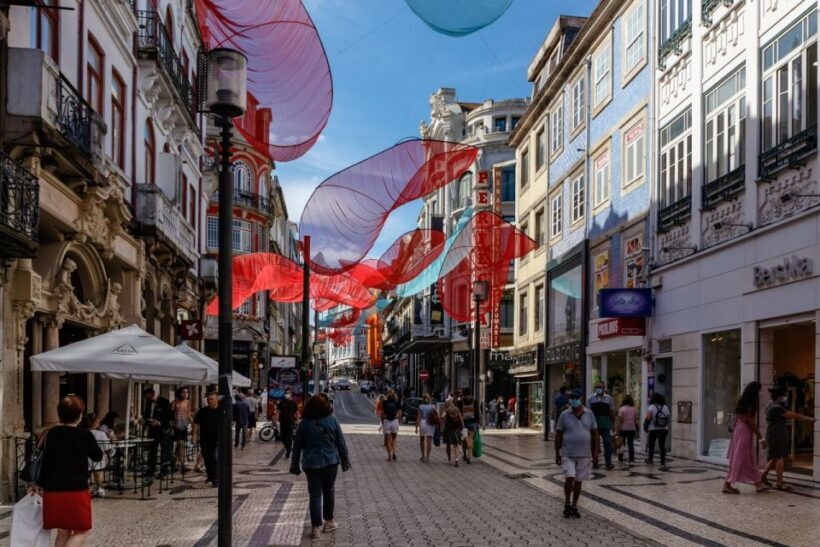 Porto: Private Customizable Sightseeing Tour with a Local - Key Points