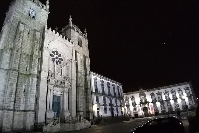 Porto Private Night Tour, Discover the Most Iconic Attractions - Optional Fado Concert and Port Wine Experience