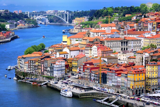 Porto Private Tour From Lisbon With Douro Cruise and Wine Tasting - Guide and Customer Feedback