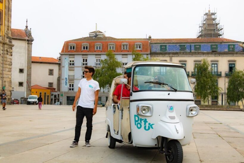 Porto: Private Tuk-Tuk Tour with Short Walks and Wine - Authentic Experiences Highlighted by Reviews