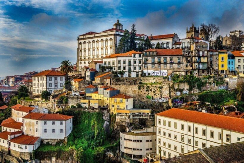 Porto Private Walking tour - Discovering Porto: A City of Heritage and River Beauty