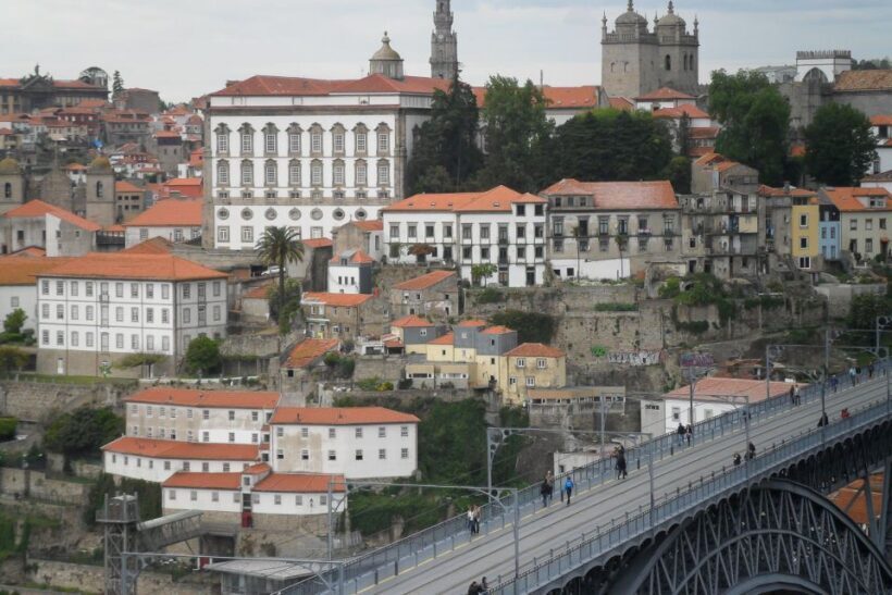 Porto Private Walking Tour with Fast Track to Lello - A Closer Look at the Tour Experience