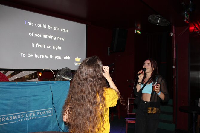 Porto Pubcrawl: 5h,7 Drinks,4 Bars &Skip the Line Club Entry - Getting to the Meeting Point