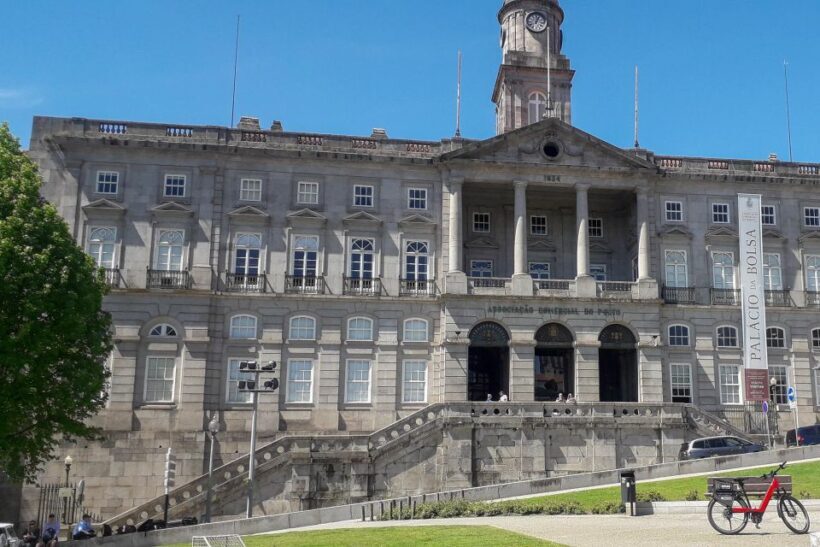 Porto Riverbank Tour on an e-bike: Atlantic Coast, Gardens - FAQs