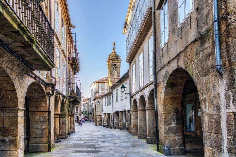 Porto: Santiago de Compostela and Valença do Minho Day Tour - Practicalities and Value