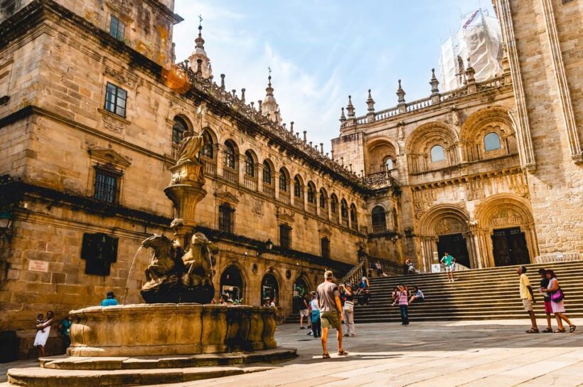 Porto: Santiago de Compostela and Valença do Minho Day Tour - What’s Not Included