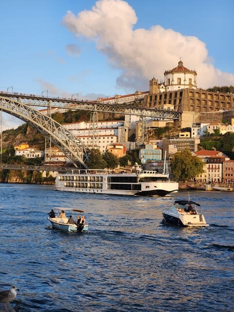 Porto: Sightseeing Tour - Practical Details and Tips