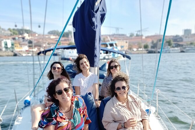 Porto: Single Party on a charming sailboat with welcome drink - Authentic Testimonials and What Guests Love