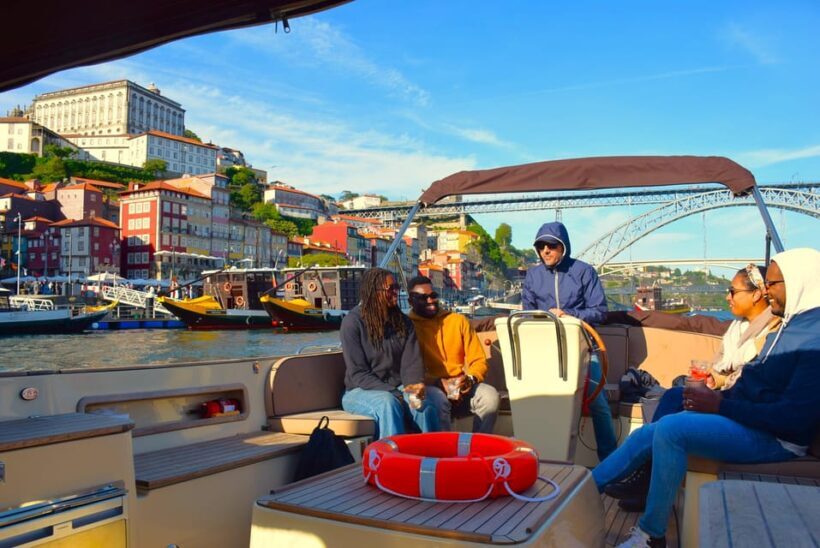 Porto: Six Bridges Douro River Cruise with Drinks - Authenticity & Review Highlights