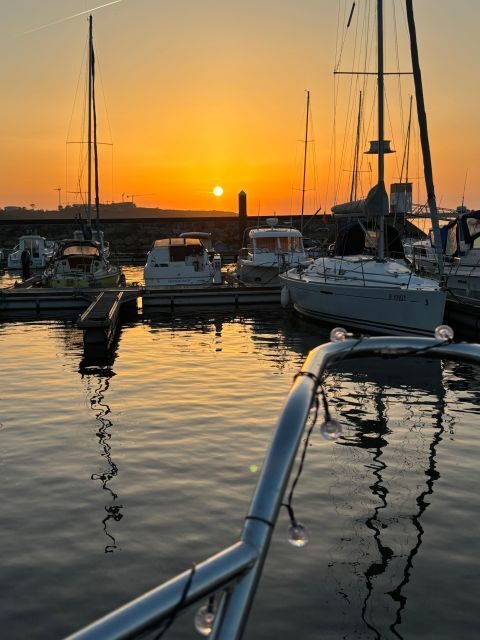 Porto: Tour on a Sailboat shared or private (Sunset Option) - Key Points