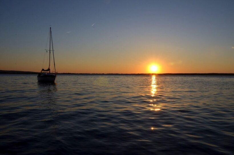Porto: Tour on a Sailboat shared or private (Sunset Option) - Practical Details: Transportation, Group Size, and Booking