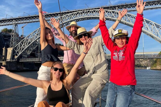 Porto: Tour on the Douro River in a Classic Boat - Scenic Views of Porto and Its Bridges