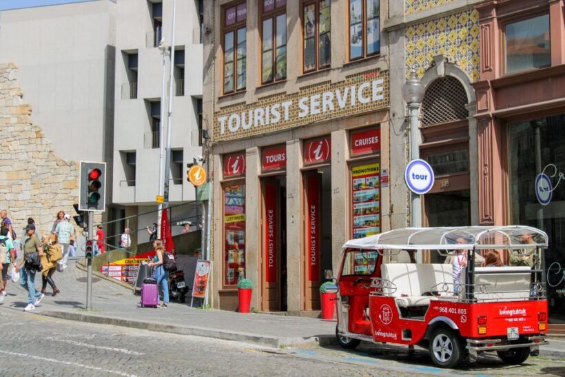 Porto: Tuk-Tuk Tour, Douro River Cruise, and Wine Tasting - Key Points
