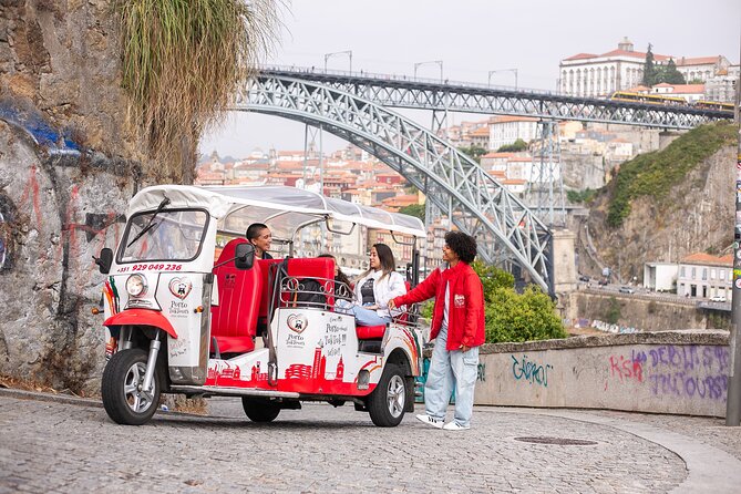 Porto: Tuk tuk vip guided tour - 1.30h - What We Love About This Tour