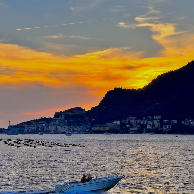 Porto venere and Cinque Terre : boat tour with aperitif and lunch - What Makes It Special